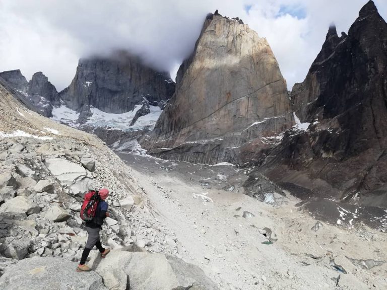 Base Las Torres Hiking - TorresDelPaine.com