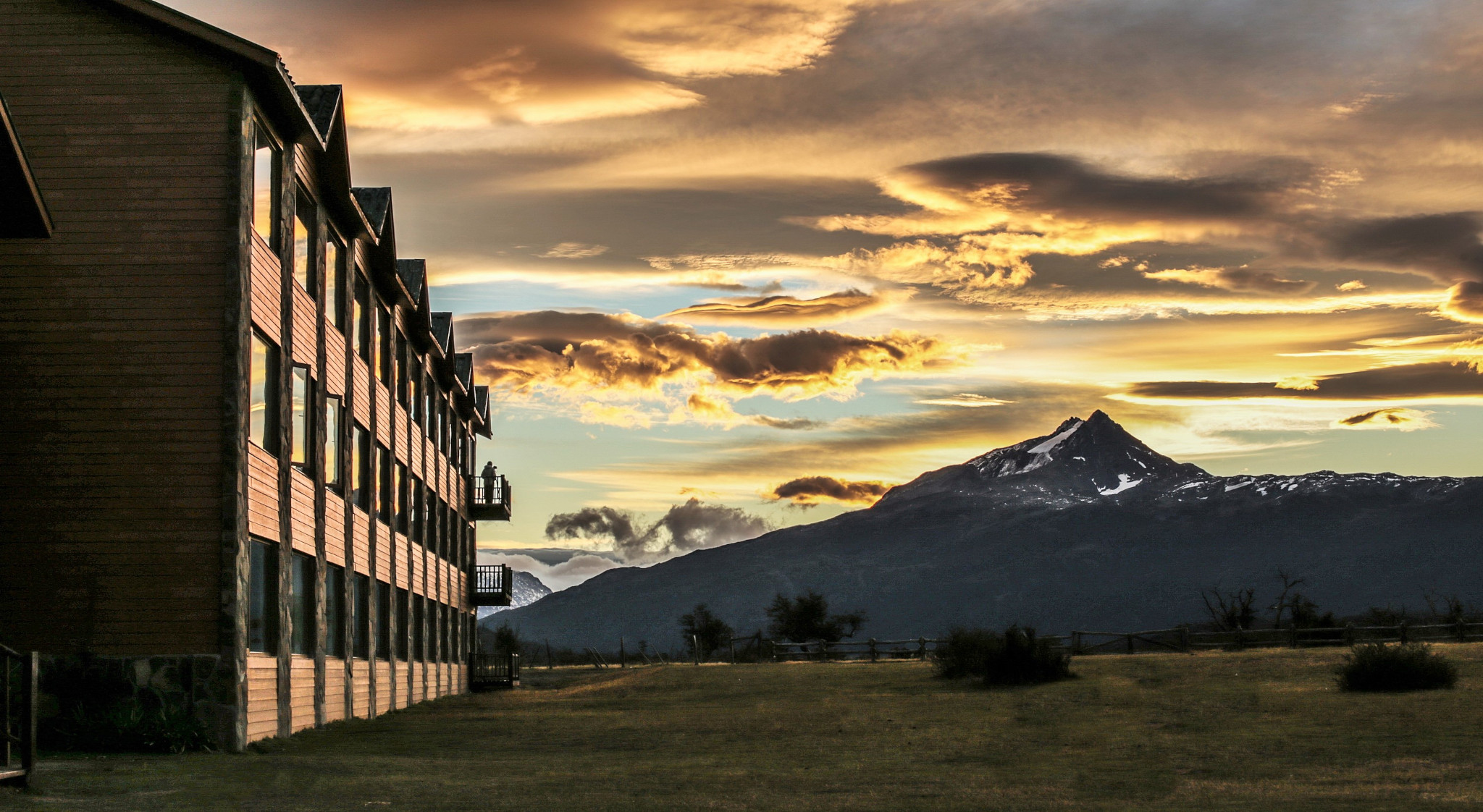 Hotel Río Serrano - TorresDelPaine.com